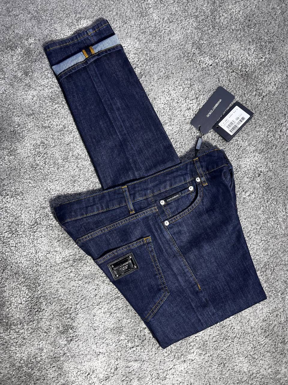 Timeless Denim Elegance – Paolo Rossini
