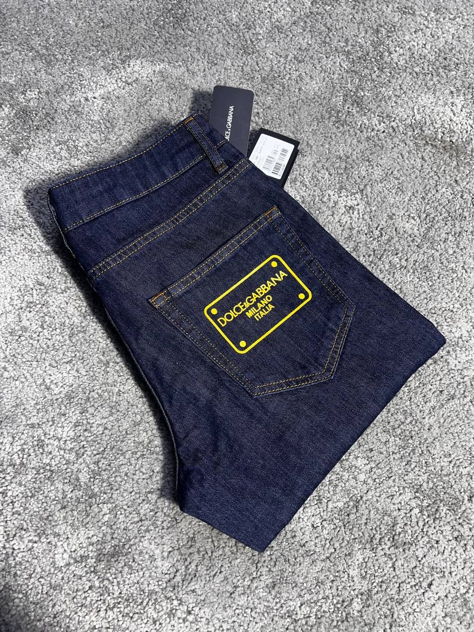 Timeless Denim Elegance – Paolo Rossini