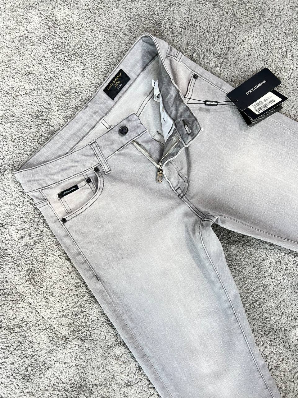 Timeless Denim Elegance – Paolo Rossini
