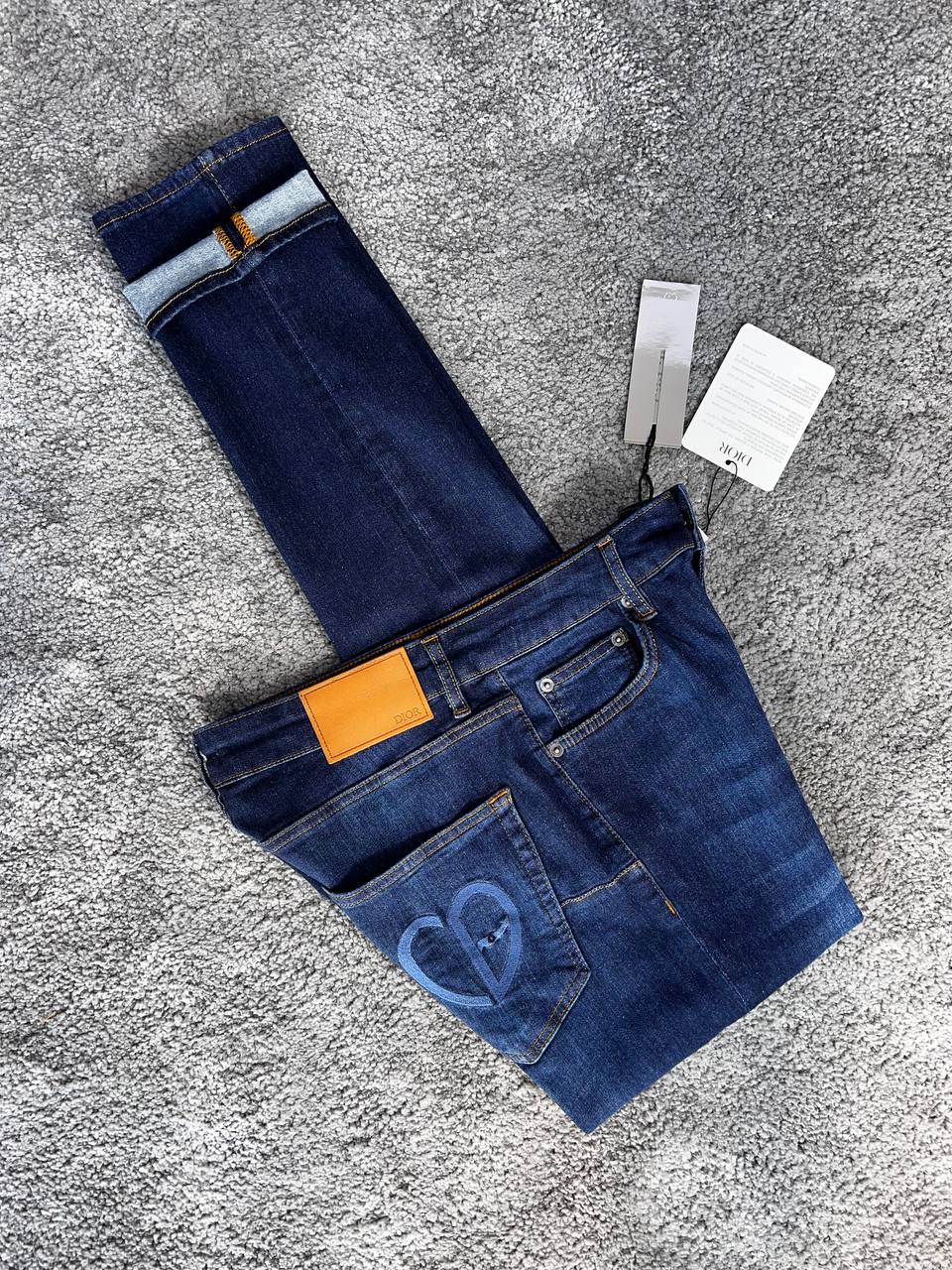 Timeless Denim Elegance – Paolo Rossini